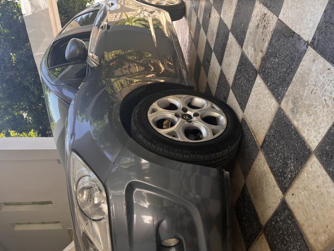 à Vendre Citroen C3 1.4i (73Hp) - Ben Arous, Ezzahra -Ref: UC23005